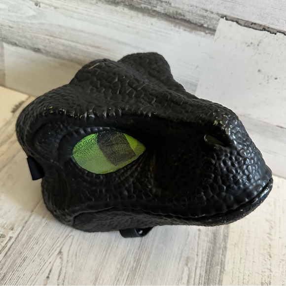 Mattel | Toys | Jurassic World Mattel 28 Dinosaur Mask With Green Eyes ...